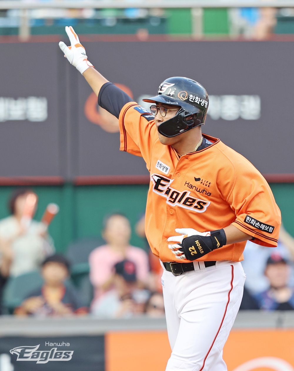 더쿠 - [KBO] '홈런 3방+페냐 7이닝 완벽투' 한화, SSG 7-0 완파하고 전날 패배 설욕 [대전:스코어]