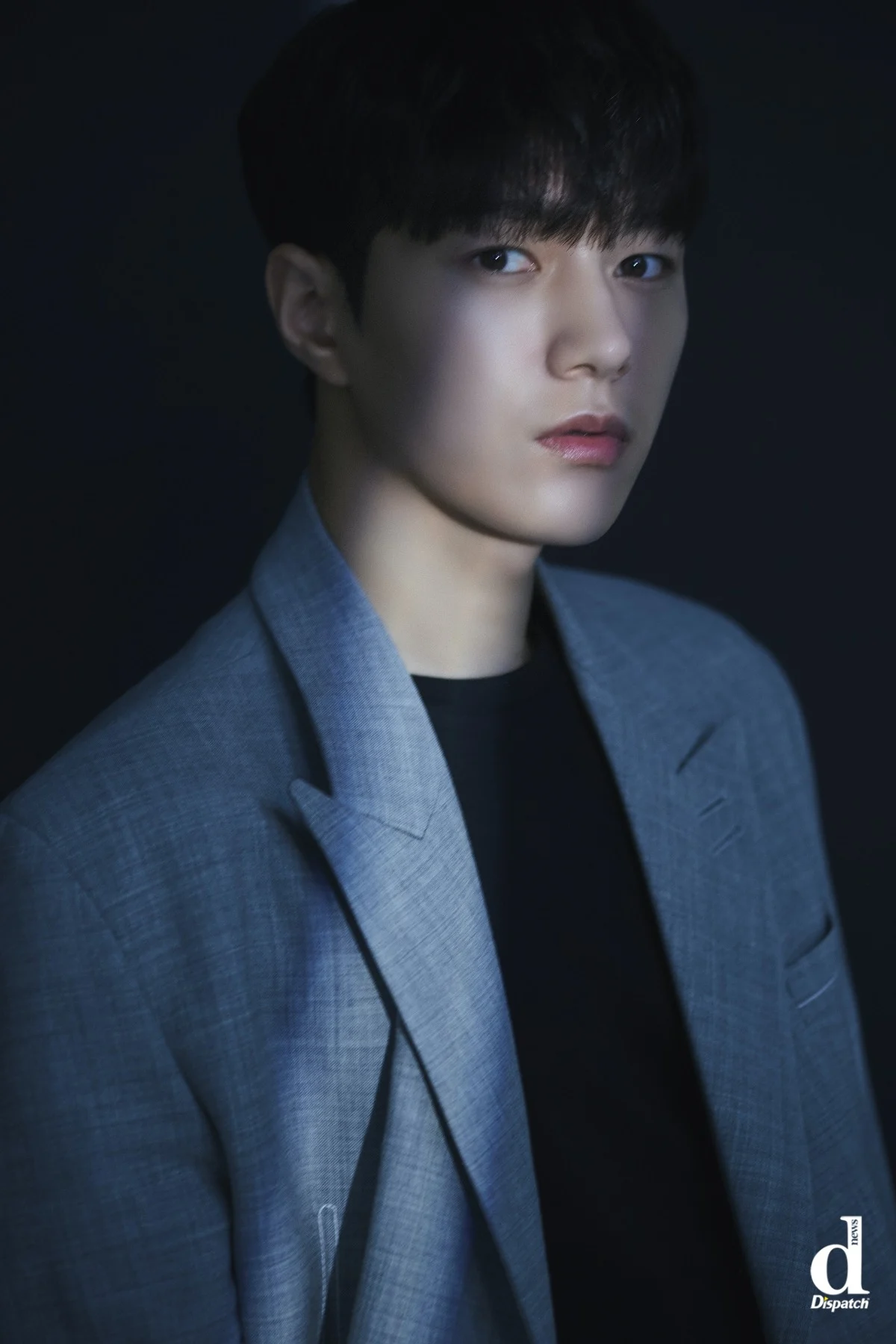 더쿠 인피니트 엘 김명수 최근 디스패치 수트 화보