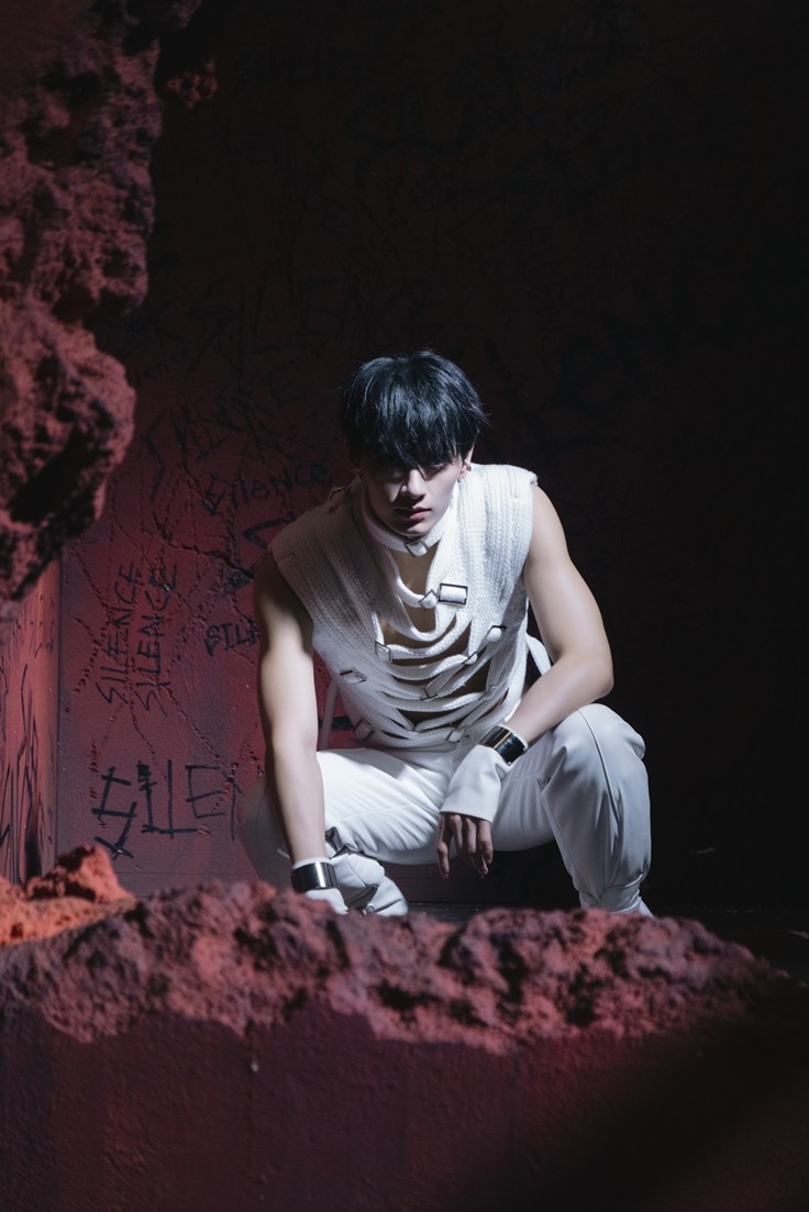 더쿠 - 준(JUN) 'PSYCHO' 멜론 독점 자켓 촬영 비하인드