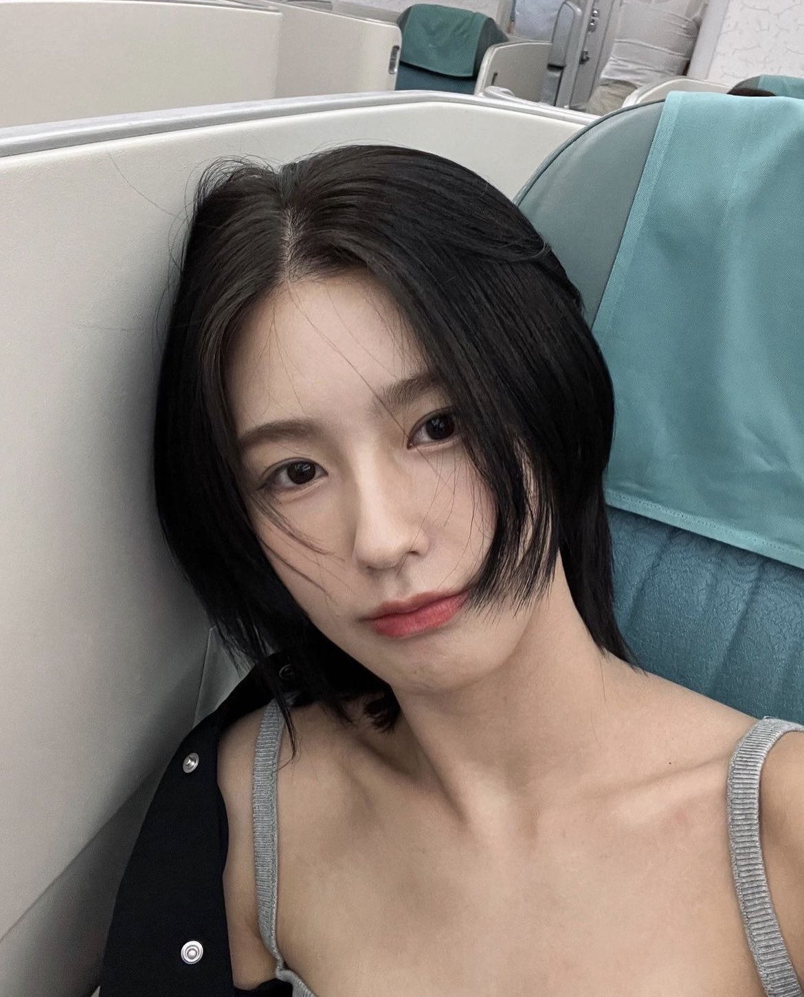 더쿠 - 최근 단발로 자른 아이들 미연.jpg