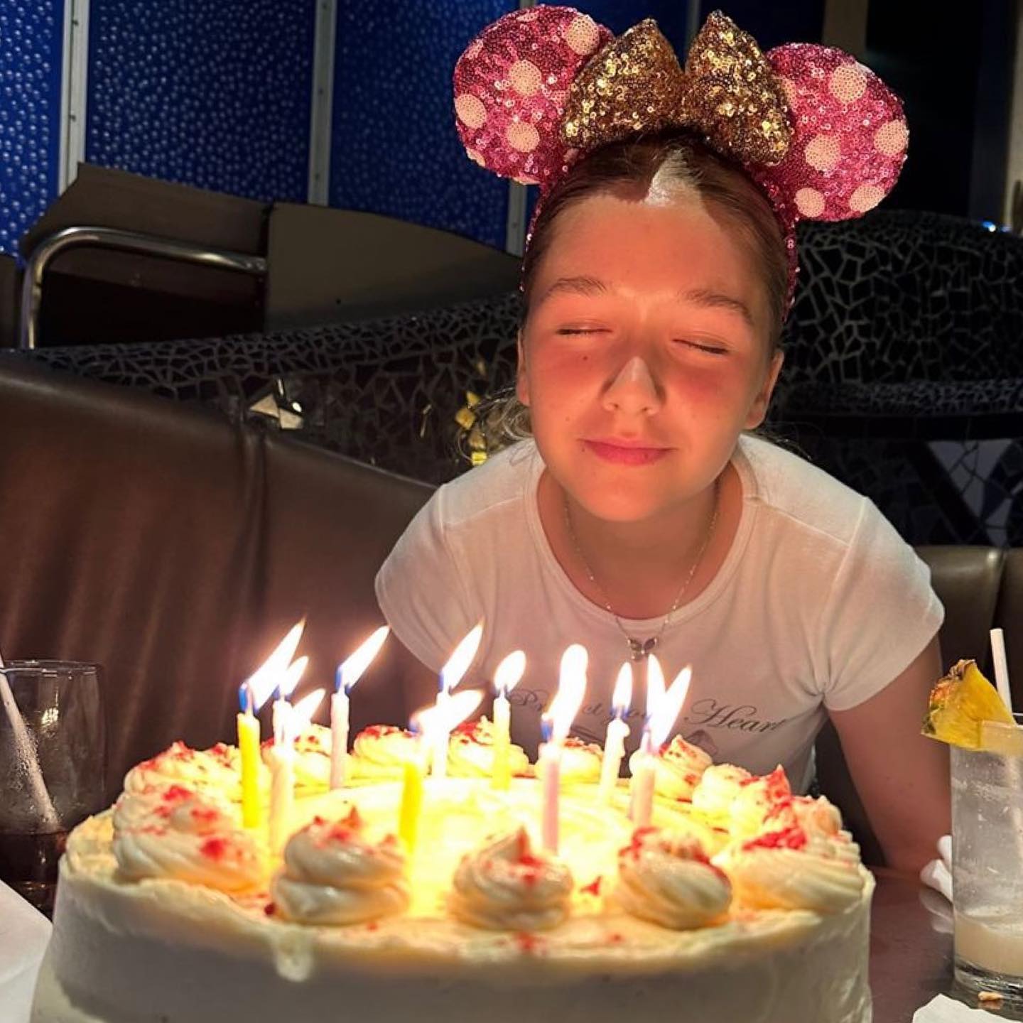 더쿠 - 하퍼가 태어나기전부터 딸을 엄청 가지고 싶어했던 빅토리아 베컴 인스타 속 하퍼.jpg