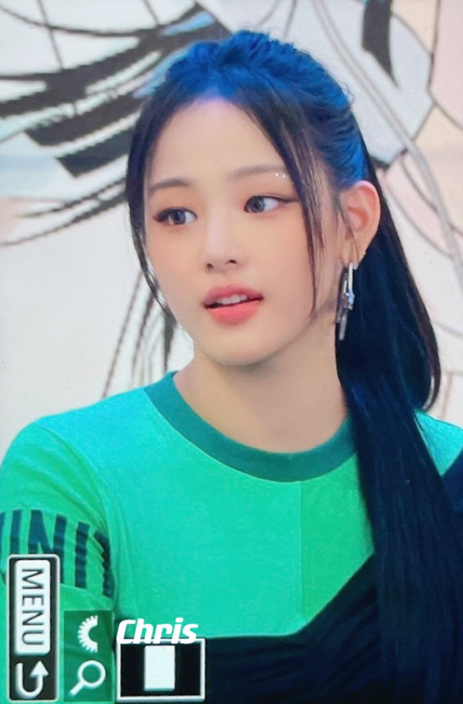 더쿠 - 뉴진스 민지 오늘자 공개팬싸 프리뷰.jpg