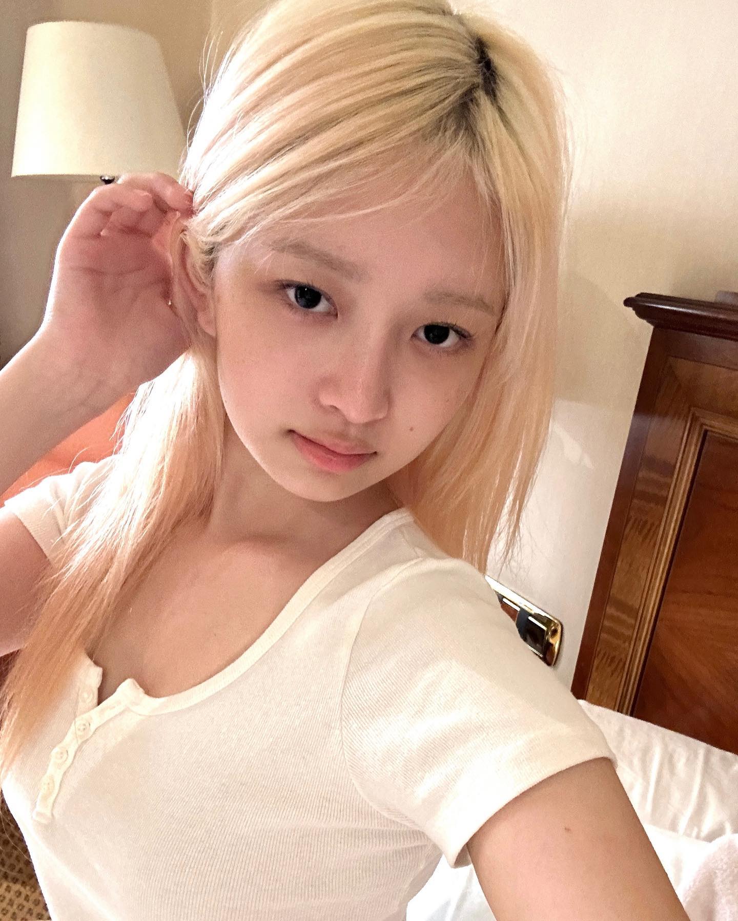 더쿠 - 아이브 레이 인스타 업뎃