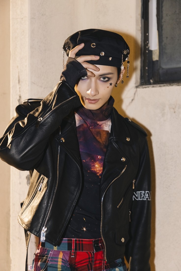 더쿠 - 준(JUN) 'PSYCHO' 멜론 독점 자켓 촬영 비하인드