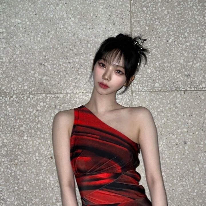 더쿠 - 팔로워 500만 돌파한 에스파 카리나.jpg