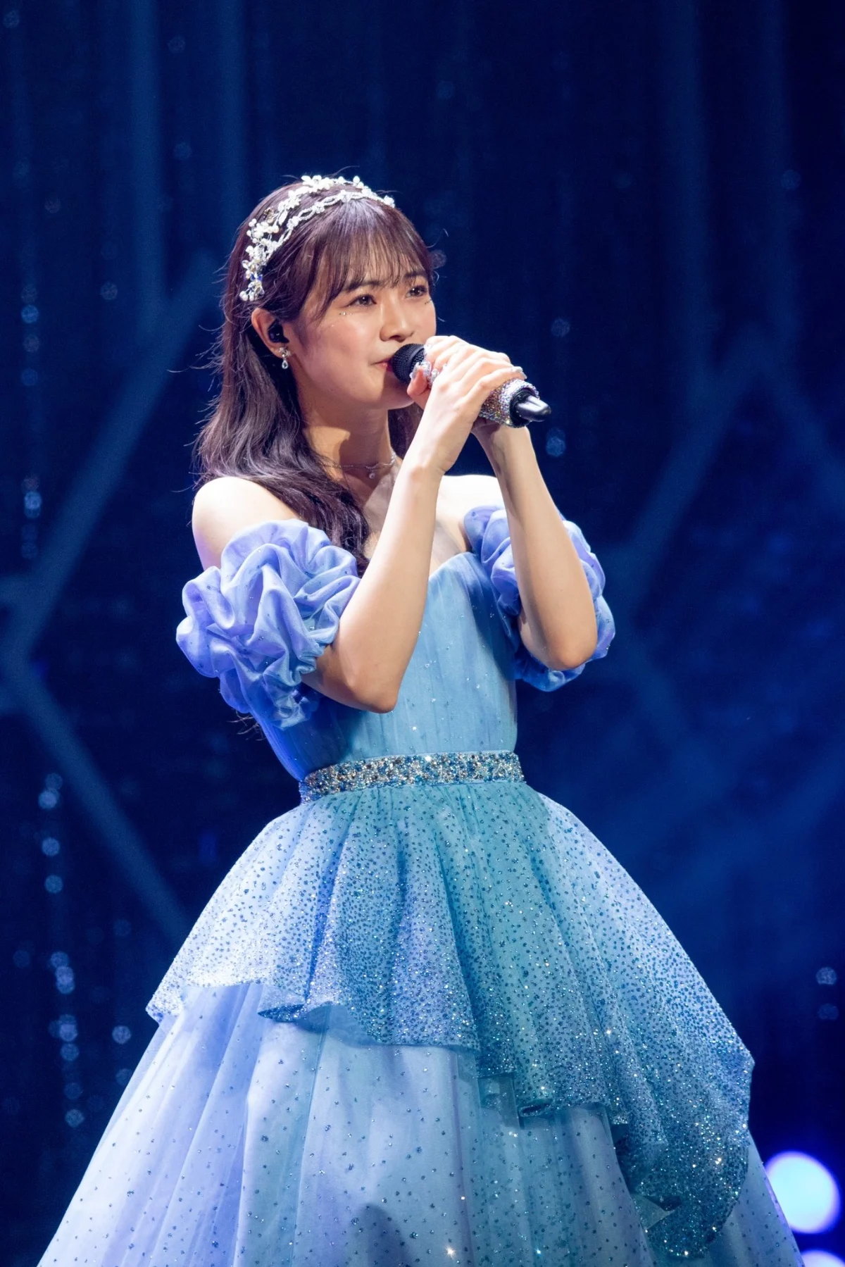 더쿠 - HKT48 1기생 모토무라 아오이 졸업 드레스 jpg.