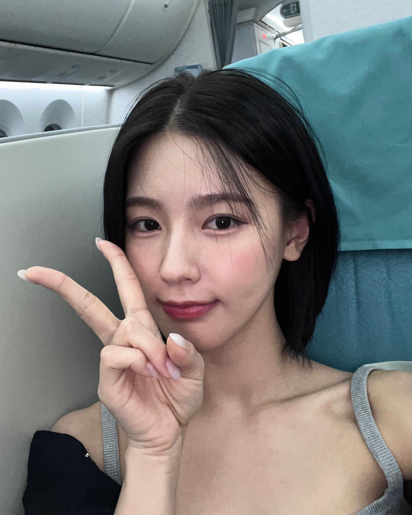 더쿠 - 최근 단발로 자른 아이들 미연.jpg