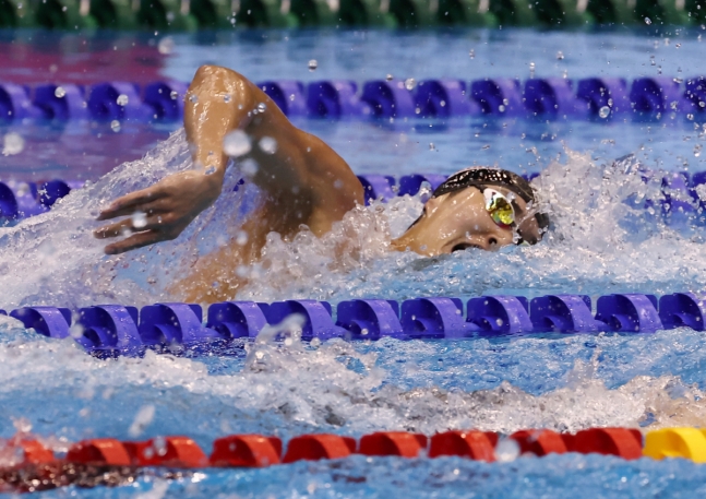 더쿠 - [세계수영선수권대회] 김우민, 세계수영선수권 男 400m 5위…개인 최고 기록 경신